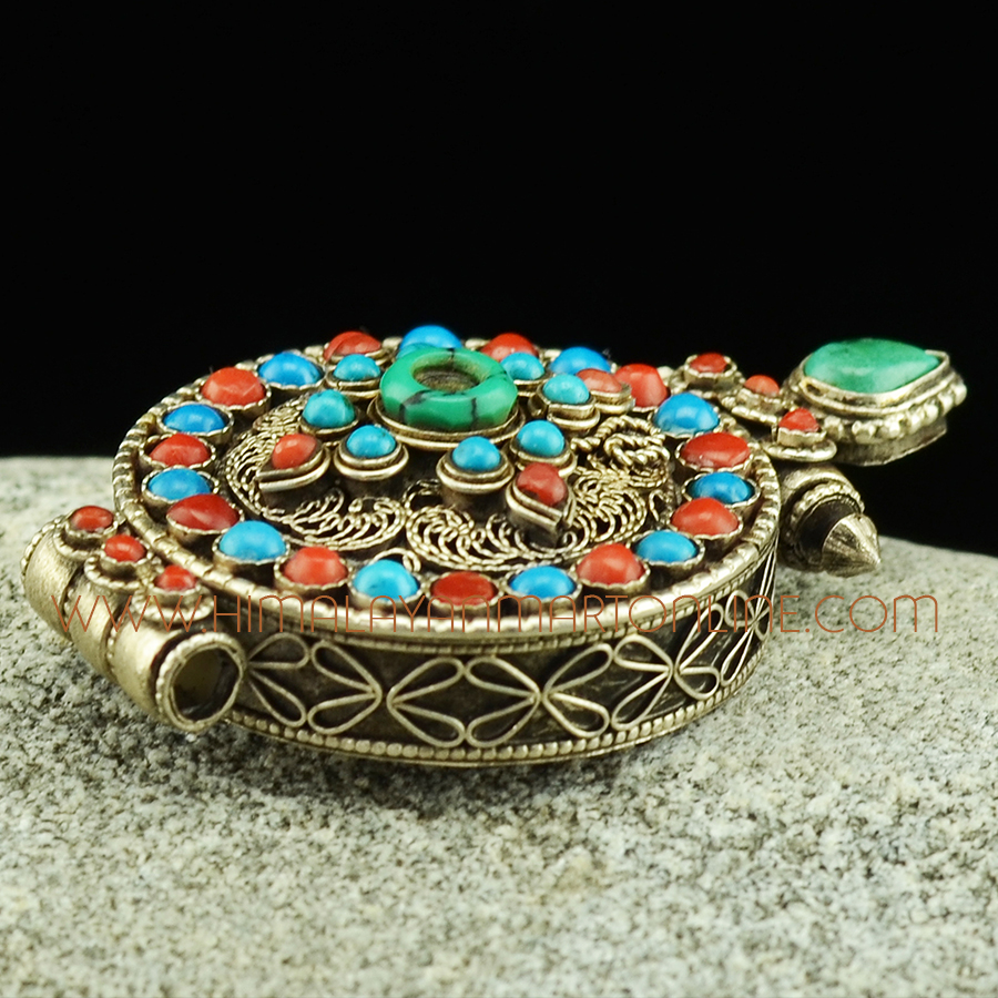 Dharma Wheel Silver Tibetan Buddhist Ritual Ghau Pendant Prayer Box